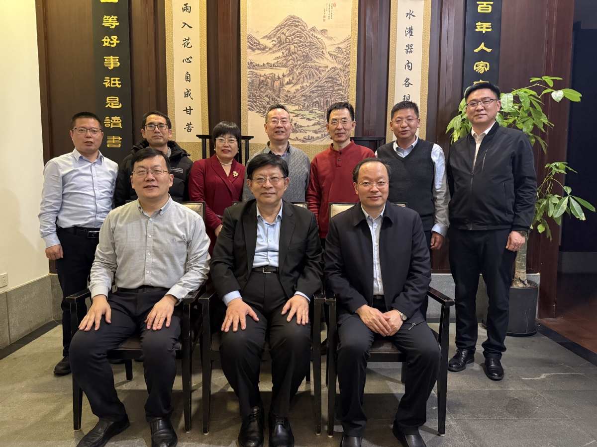 深化校地合作 共促创新发展 ——校领导带队赴上海走访调研